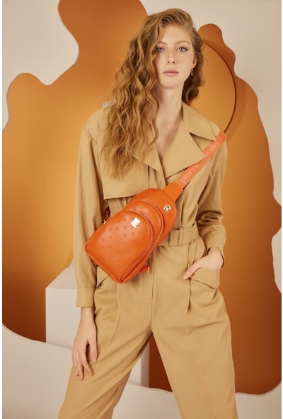 Pierre Cardin Floater Portakal Kadın Bel Çantası 05PO22Y1535-F Pk Pierre Cardin Floater Portakal Kadın Bel Çantası 05PO22Y1535-F Pk