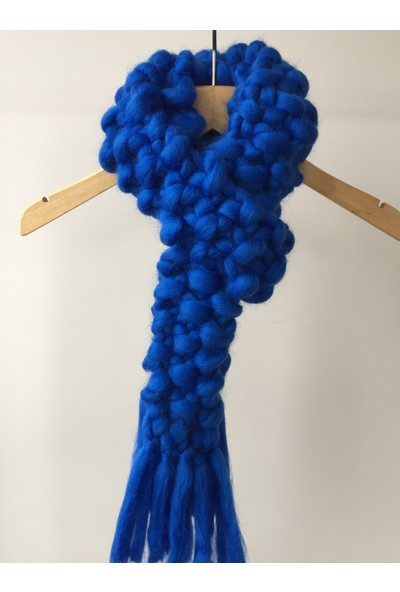 Mora Knit El Örgüsü Saf Yün Saks Mavisi Chunky Wool Atkı Mora Knit El Örgüsü Saf Yün Saks Mavisi Chunky Wool Atkı