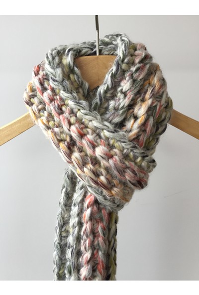 Mora Knit El Örgüsü Yünlü Çok Renkli Atkı Mora Knit El Örgüsü Yünlü Çok Renkli Atkı