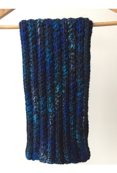 Mora Knit El Örgüsü Yünlü Renk Harmonili Atkı Mora Knit El Örgüsü Yünlü Renk Harmonili Atkı