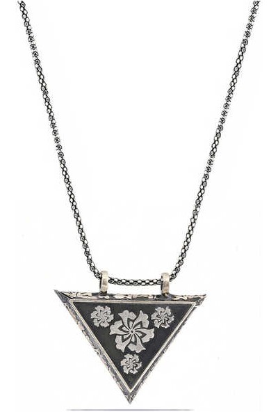 Silver Gümüş Üçgen Içi Açılabilen Çiçek Muskalık Kolye