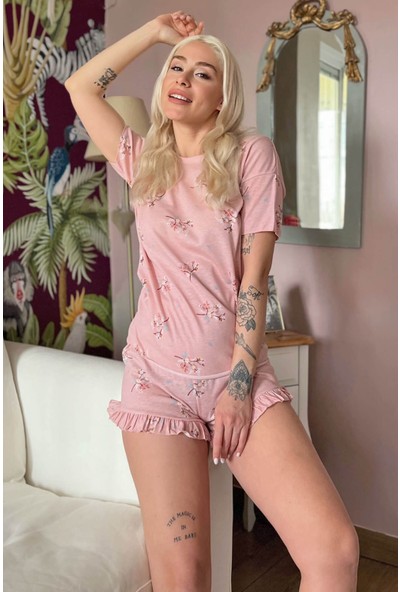 Pijama Evi Pembe Flower Baskılı Şortlu Kadın Pijama Takımı Pijama Evi Pembe Flower Baskılı Şortlu Kadın Pijama Takımı