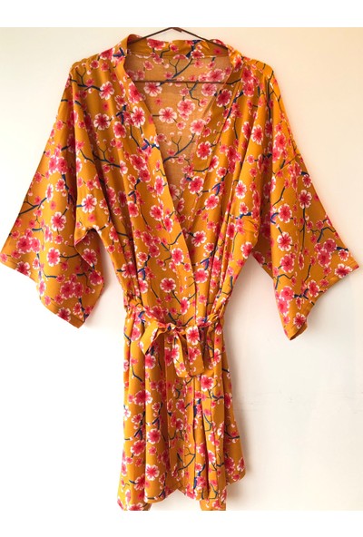 Sevkar Göçmen Kadınlar Çiçek Desenli Kısa Boy Sabahlık