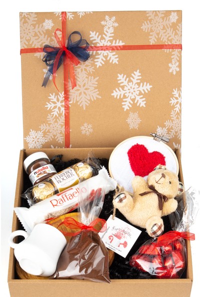 Kutu Evi Monica Aşk Kutusu