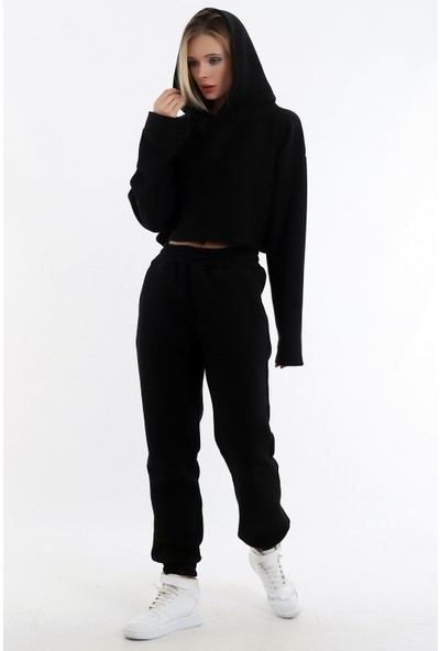 Dreamlike Özel Tasarım Cepli Beli Lastikli İçi Şardonlu Jogger Eşofman Altı Dreamlike Özel Tasarım Cepli Beli Lastikli İçi Şardonlu Jogger Eşofman Altı