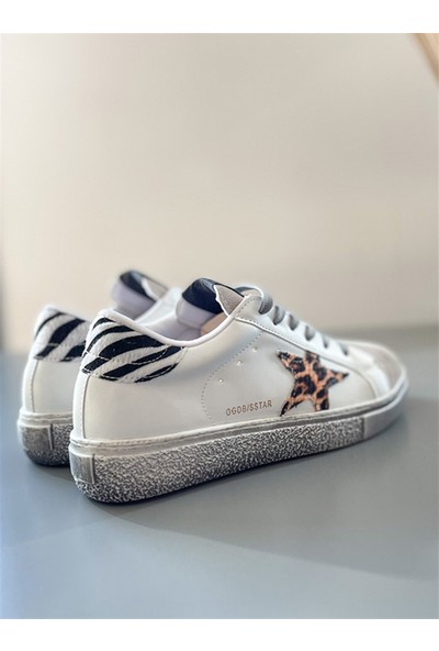 BeBeQ Star Beyaz Leopar Detaylı Bağlı Kadın Spor Ayakkabı