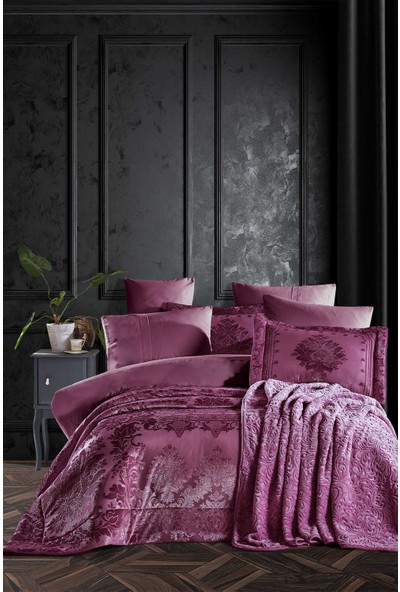 Elart Elart yatak Örtüsü Seti Çift Kişilik Elyaf Dolgulu Pano Kadife Wedding Mürdüm Elart Elart yatak Örtüsü Seti Çift Kişilik Elyaf Dolgulu Pano Kadife Wedding Mürdüm