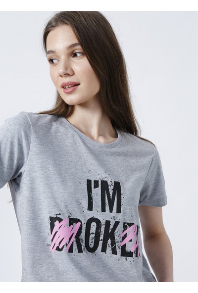 Fabrika Bisiklet Yaka Basic Baskılı Gri Melanj Kadın T-Shirt - KORNAT Fabrika Bisiklet Yaka Basic Baskılı Gri Melanj Kadın T-Shirt - KORNAT