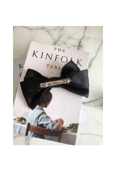 Lilyum Concepts Otomatik Klipsli Saten Fiyonk Toka Lilyum Concepts Otomatik Klipsli Saten Fiyonk Toka