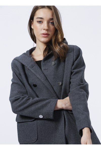 Fabrika Nikol Kapüşonlu Geniş Fit Düz Antrasit Kadın Kaban Fabrika Nikol Kapüşonlu Geniş Fit Düz Antrasit Kadın Kaban