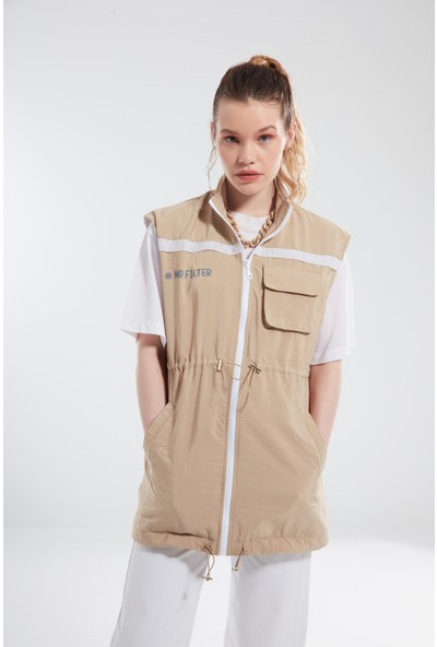 Cep Detaylı Bej Spor Yelek