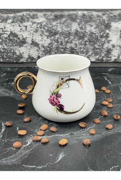 C Harfi Lüks Beyaz Porselen Yaldızlı Gold Harfli Kupa Harfli Bardak 220ML C Harfi Lüks Beyaz Porselen Yaldızlı Gold Harfli Kupa Harfli Bardak 220ML