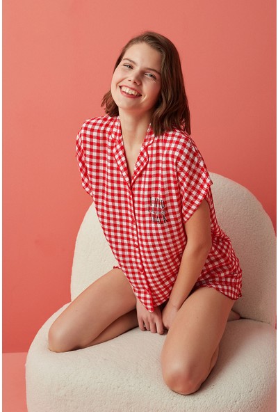 Kırmızı Midnight Snack Gömlek Şort Pijama Takımı Kırmızı Midnight Snack Gömlek Şort Pijama Takımı