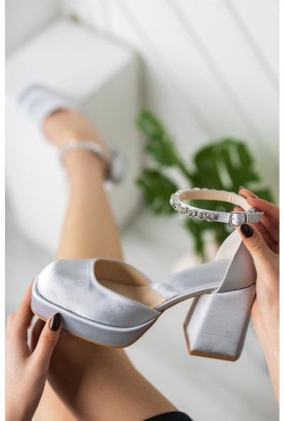 Muggo Olivia Garantili Kadın Saten Platform Topuk Ayakkabı