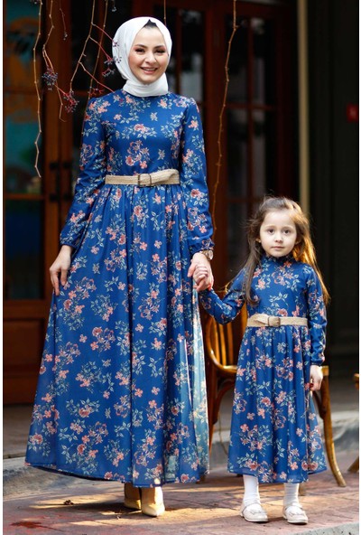 Büyük Çiçekli Anne Elbise Indigo Büyük Çiçekli Anne Elbise Indigo