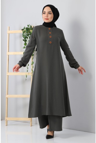 Düğmeli Tesettür Kombin Haki Düğmeli Tesettür Kombin Haki