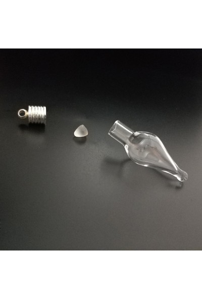 Selderesi Damla Gözyaşı Model Minik Boş Cam Kolye Ucu Selderesi Damla Gözyaşı Model Minik Boş Cam Kolye Ucu