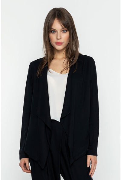 Invidia Asimetrik Kesim Uzun Kollu Ceket INV3008 Invidia Asimetrik Kesim Uzun Kollu Ceket INV3008