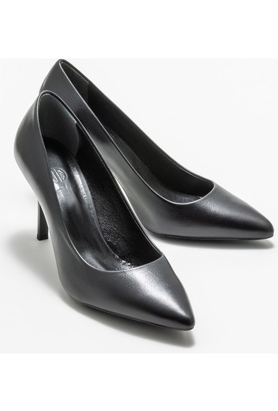 Elle Shoes Siyah Deri Kadın Topuklu Ayakkabı