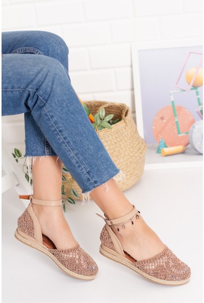 Spoty Shopping Patu Vizon Örgülü Sandalet Spoty Shopping Patu Vizon Örgülü Sandalet
