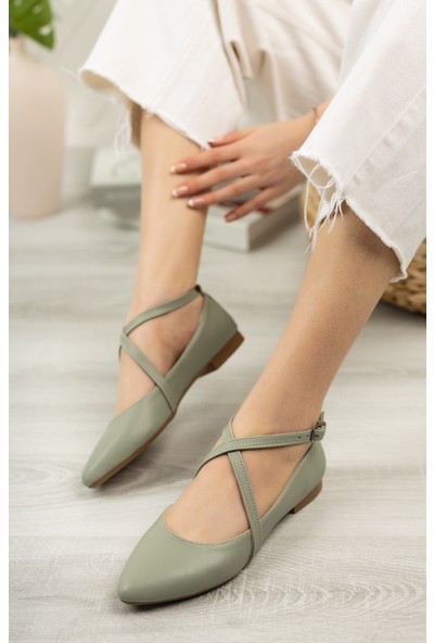 Kaygısız Kadın Çapraz Günlük Haki Babet