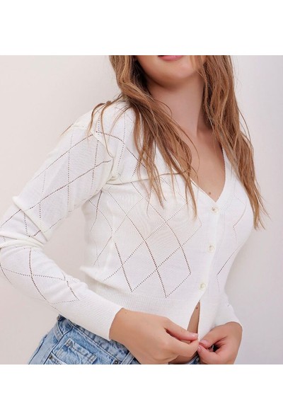 My Shiness Beyaz Baklava Desenli Hırka