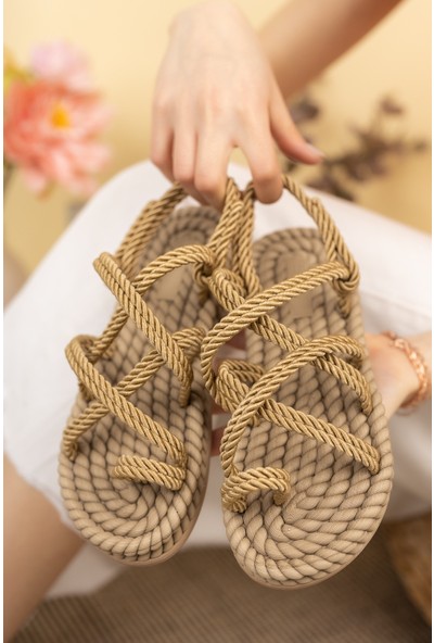 Muggo RYMW614 Kadın Hasır Sandalet