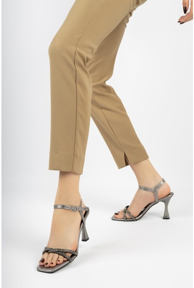 Moda Değirmeni Kadın Taşlı Abiye Ayakkabı MD1012-121-0001