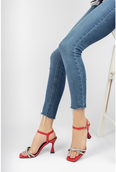 Moda Değirmeni Kadın Taşlı Abiye Ayakkabı MD1012-121-0001