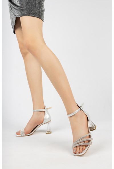 Moda Değirmeni Kadın Topuklu Ayakkabı MD1071-121-0001 Moda Değirmeni Kadın Topuklu Ayakkabı MD1071-121-0001