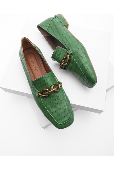 Marjin Kadın Loafer Makosen Ayakkabı Küt Burun Dragon Aksesuarlı Alva Marjin Kadın Loafer Makosen Ayakkabı Küt Burun Dragon Aksesuarlı Alva