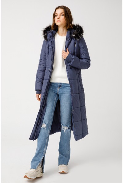 Micca Kürklü Kapüşonu Çıkabilir Şişme Manto-Indigo Micca Kürklü Kapüşonu Çıkabilir Şişme Manto-Indigo