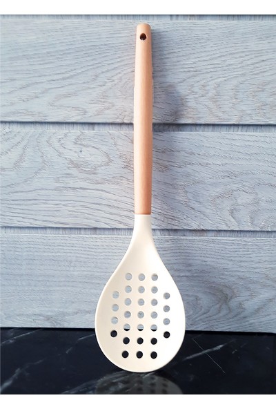 Krommet Bambu Saplı Silikon Kevgir