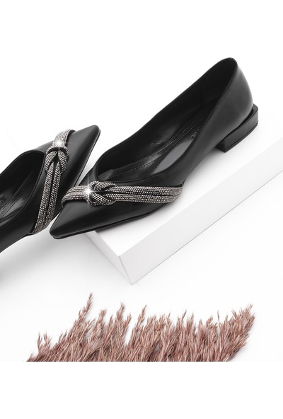 Marjin Kadın Babet Taşlı Sivri Burun Rensa Marjin Kadın Babet Taşlı Sivri Burun Rensa