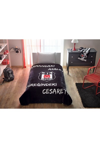 Kristal Lisanslı Beşiktaş Logo Tek Kişilik Battaniye Kristal Lisanslı Beşiktaş Logo Tek Kişilik Battaniye