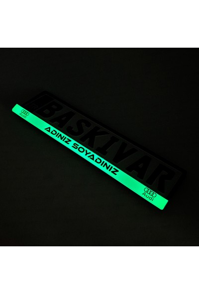 Kişiye Özel Audi Karanlıkta Parlayan Fotolümenli Plakalık