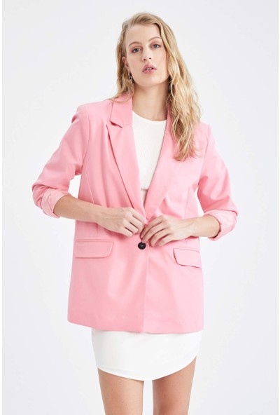 DeFacto Oversize Fit Cep Kapaklı Tek Yırtmaçlı Blazer Ceket X5965AZ22SP DeFacto Oversize Fit Cep Kapaklı Tek Yırtmaçlı Blazer Ceket X5965AZ22SP
