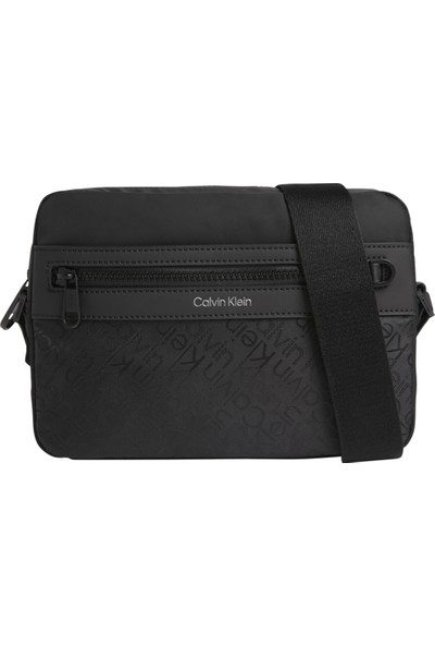 Calvin Klein Postacı Çantası