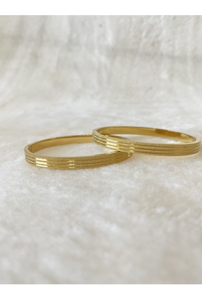 Royal Steels Altın Kaplama Pırıltılı Kadın Çelik Kelepçe Bileklik