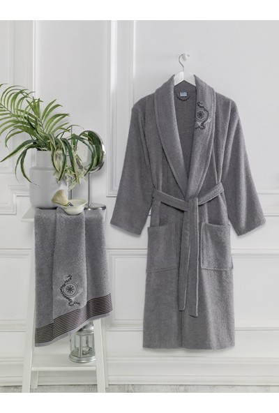 B2B Home Collection Nakışlı Pamuklu 2 Parça Bornoz Seti B2B Home Collection Nakışlı Pamuklu 2 Parça Bornoz Seti