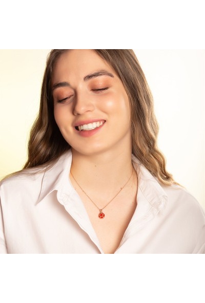 Ece Takı Kırmızı Taşlı Gold Renk Gümüş Kolye Ece Takı Kırmızı Taşlı Gold Renk Gümüş Kolye
