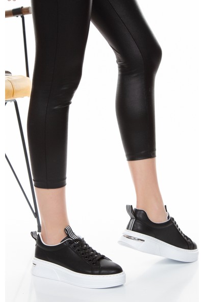 Kadın Yazlık Kalın Tabanlı Siyah Şık Spor Ayakkabı