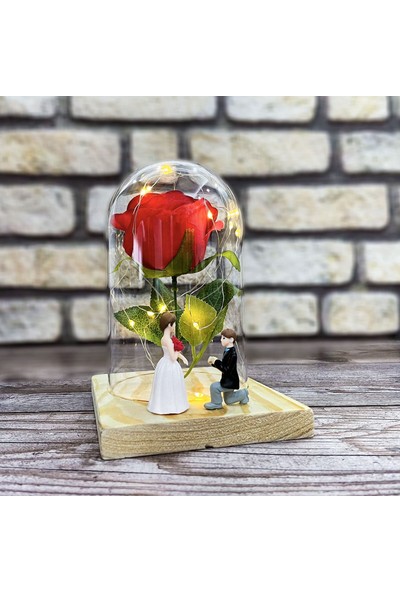Mobgift Gül Altında Evlilik Teklifi Eden Sevgili Tasarımlı Ahşap Işıklı Fanus (Kırmızı) Mobgift Gül Altında Evlilik Teklifi Eden Sevgili Tasarımlı Ahşap Işıklı Fanus (Kırmızı)