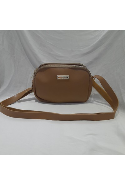 Golden Moon Goldenmoon Kadın Askılı 3 Gözlü Yeni Model Golden Moon Goldenmoon Kadın Askılı 3 Gözlü Yeni Model