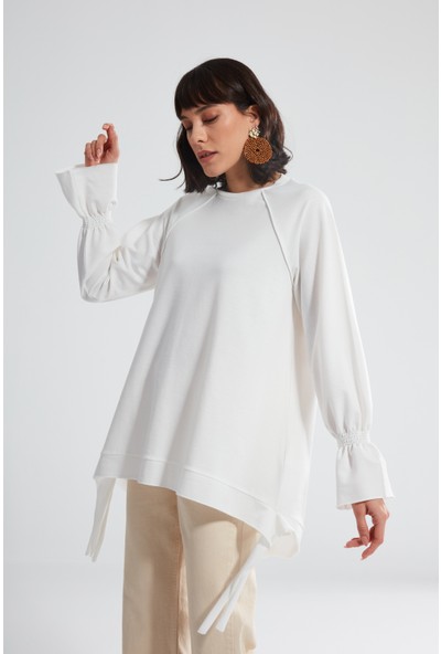 Büzgü Detaylı Ekru Reglan Kol Sweatshirt
