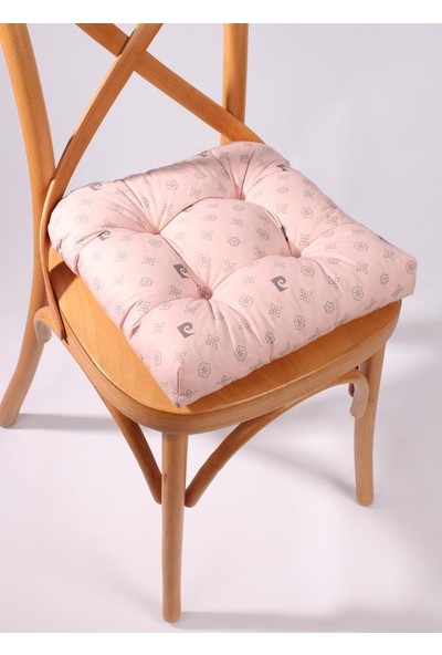 Altın Pamuk Pierre Cardin Kumaş Sandalye Minderi Özel Dikişli Bağcıklı 40X40CM Altın Pamuk Pierre Cardin Kumaş Sandalye Minderi Özel Dikişli Bağcıklı 40X40CM