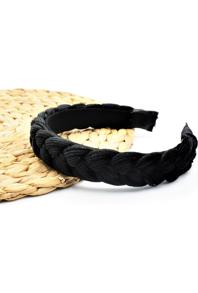 The Lunallena Siyah Fitilli Kadife Örgü Model Taç