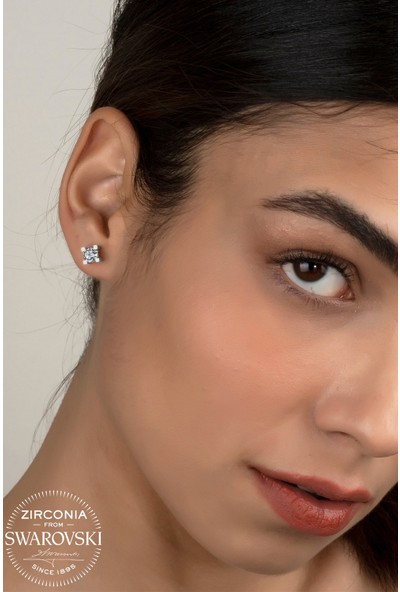 Union Swarovski Zirconia Kadın Pırlanta Montür Özel Tektaş Gümüş Küpe Union Swarovski Zirconia Kadın Pırlanta Montür Özel Tektaş Gümüş Küpe