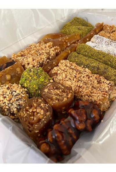 Bir Salkım Gümüşhane Gold Paket Pestil Köme Cevizli Sucuk 1000 gr Bir Salkım Gümüşhane Gold Paket Pestil Köme Cevizli Sucuk 1000 gr