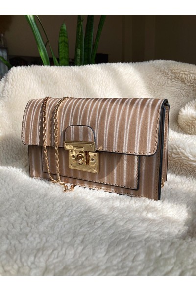 Şeyma Store Çapraz Zincirli Çanta